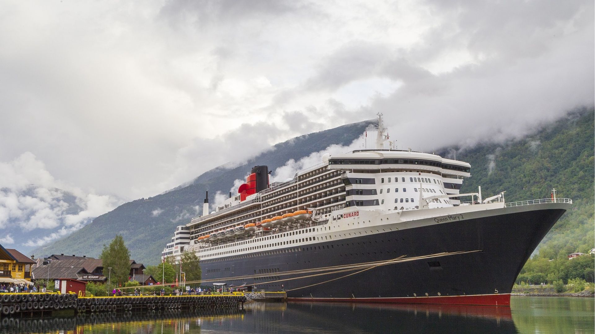 Cruise Ship vs Ocean Liner: A Deep Dive into Their Structural and ...